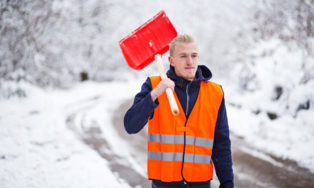 5 Tips for Dressing Comfortably for Cold-Weather Work