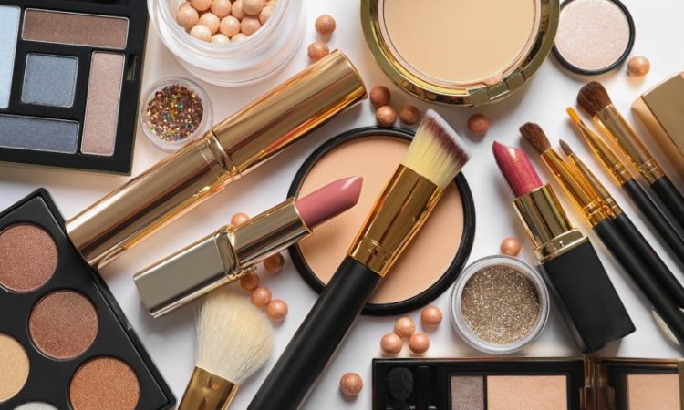 4 Ways To Optimize Your Cosmetic Supply Chain