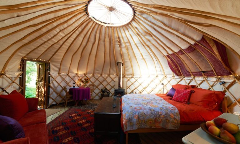 Sweet and Simple Ways To Make a Yurt Feel Like Home
